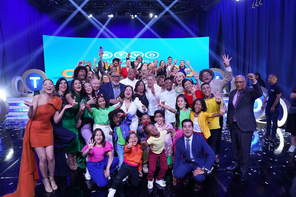 RTVD arranca con gran transformación de su programación - Al Mismo Tiempo