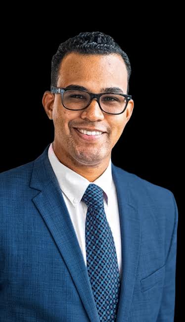 Alexander Zapata un Empresario que busca ser Diputado de Ultramar - Al ...