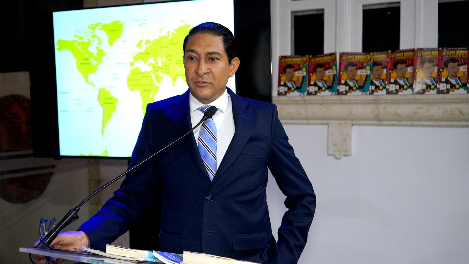 Iván Gatón imparte conferencia sobre geopolítica de La Hispaniola - Al ...
